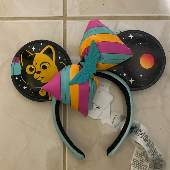 Disney | Accessories | Disney Parks X Pixar Sox Glow In The Dark Mickey ...